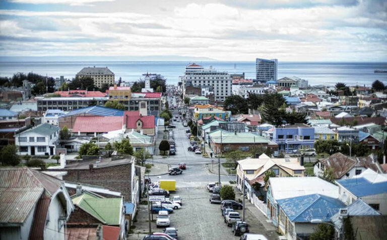 Latam suma vuelos a Punta Arenas